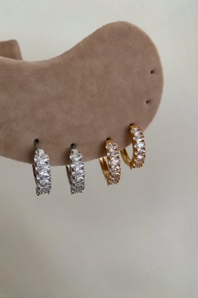 Özel Seri Oval Kesme Taşlı Halka Küpe | İpekŞekerciler Özel Seri Oval Kesme Taşlı Halka Küpe | İpekŞekerciler