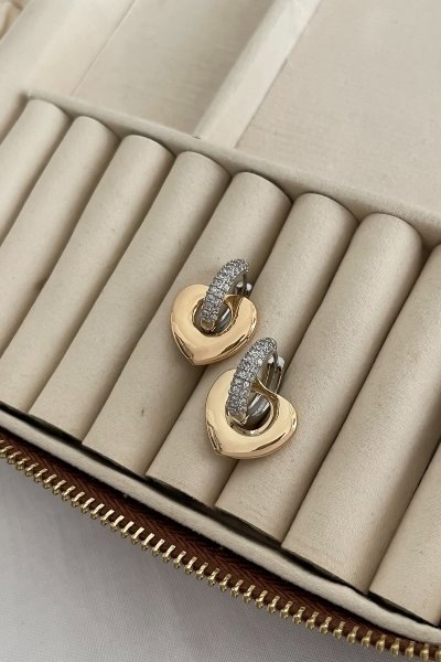 Özel Seri Bombeli Gold Kalp Figür Zirkon Taşlı Halka Küpe | İpekŞekerciler Özel Seri Bombeli Gold Kalp Figür Zirkon Taşlı Halka Küpe | İpekŞekerciler